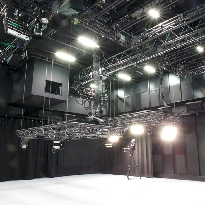 Lighting Hoists – Doughty Engineering